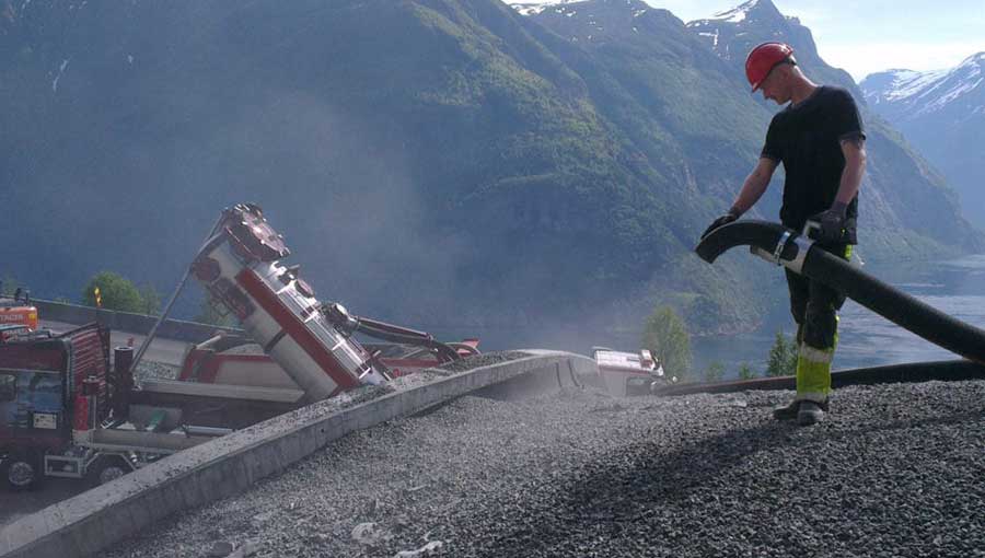 Industrial Vacuum Cleaners Vortex Amphitec - Gerotto Trucks