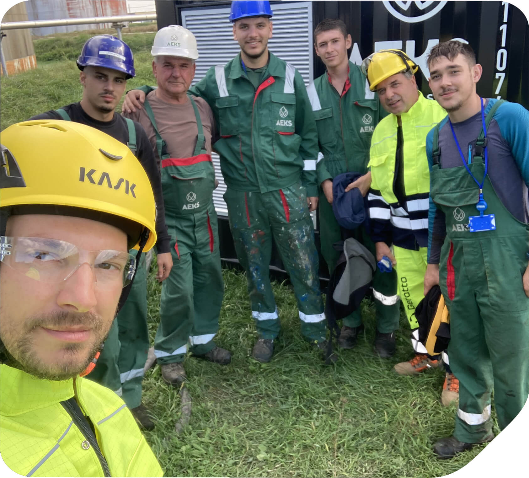 AEKS uses Gerotto tank cleaning system in refinery